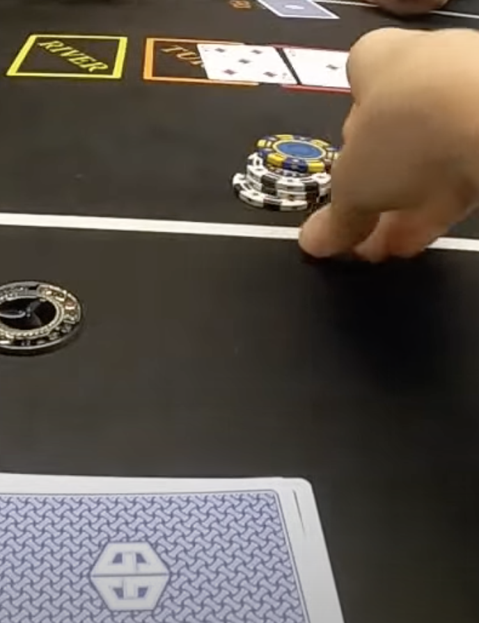 명동홀덤바 명동오프홀덤 예린