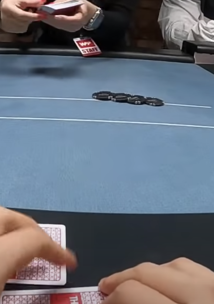 신촌홀덤바 신촌오프홀덤 주민